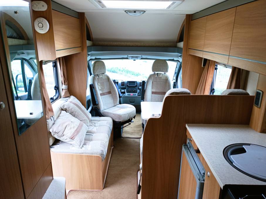 Swift Escape 644