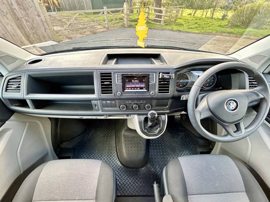 VW Transporter T6 2019 T30 BlueMotion Pop Top Danbury Campervan 4 Berth ...