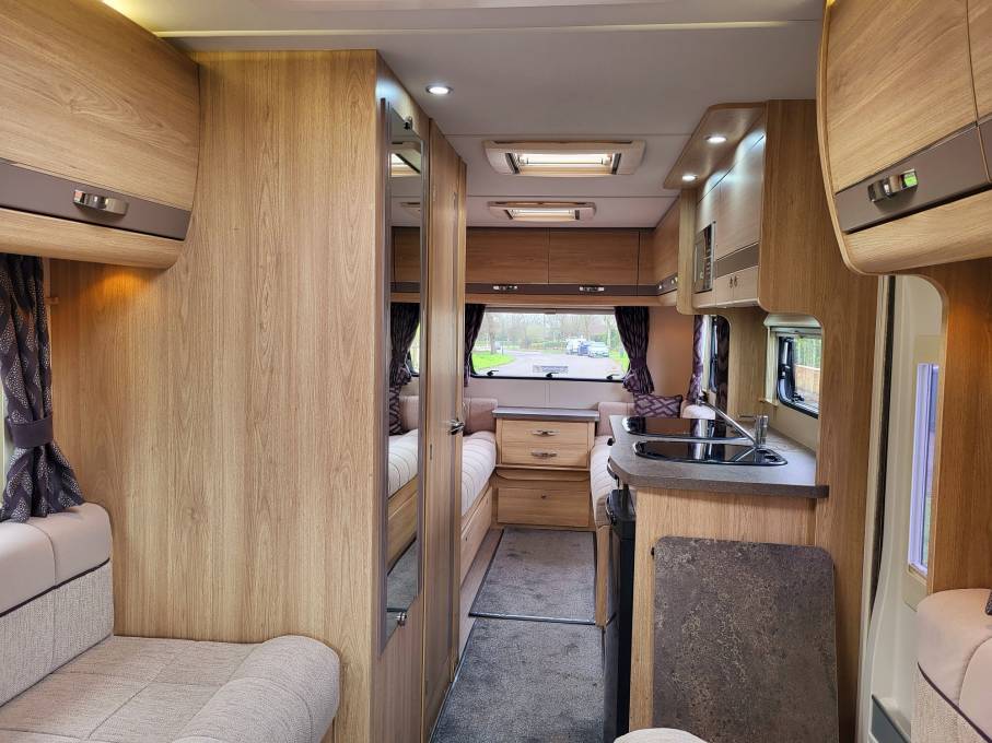 Elddis Autoquest 195 motorhome 2018 4 berth 4 belts 14k miles end lounge