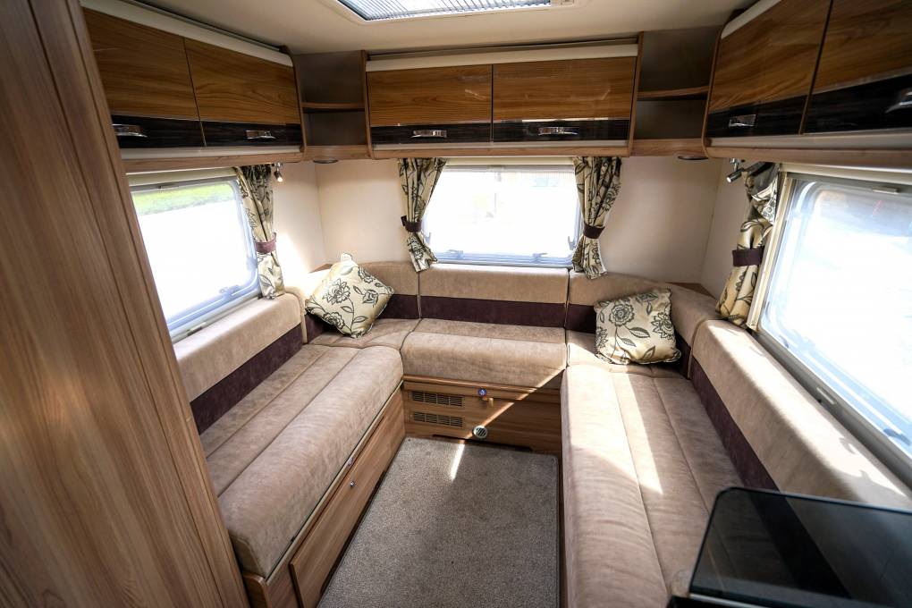 Bessacarr E496 Rear lounge with 6 Berths and Electric Drop down bed
