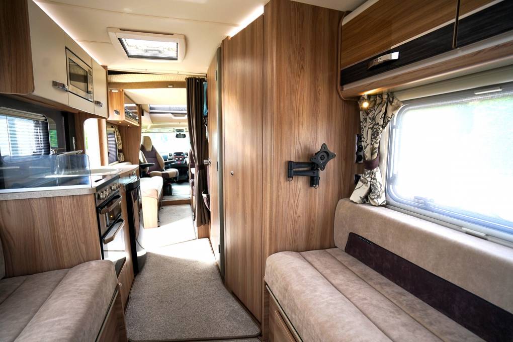 Bessacarr E496 Rear lounge with 6 Berths and Electric Drop down bed