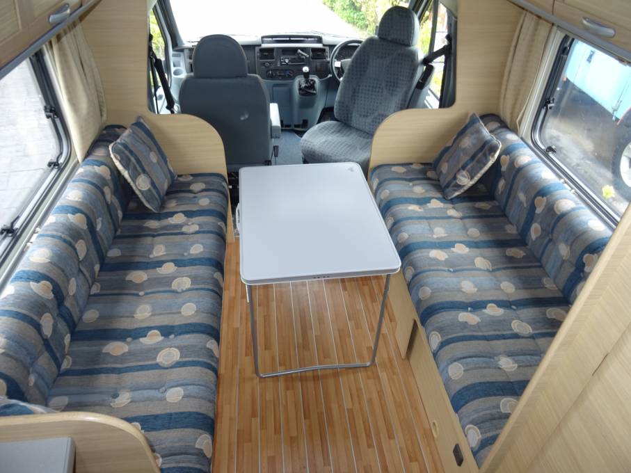 Roller Team Auto Roller 200 3 berth 2 seatbelt 2008 35508 miles