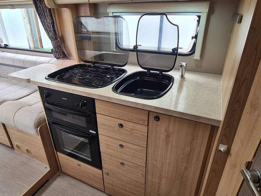 Elddis Autoquest 175