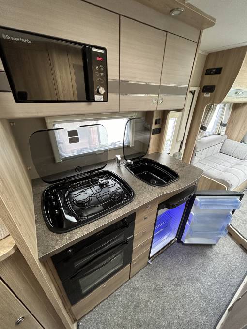 Elddis Autoquest 194 2020 4 Berth 4 Belts Fixed Rear Bed Motorhome FOR SALE