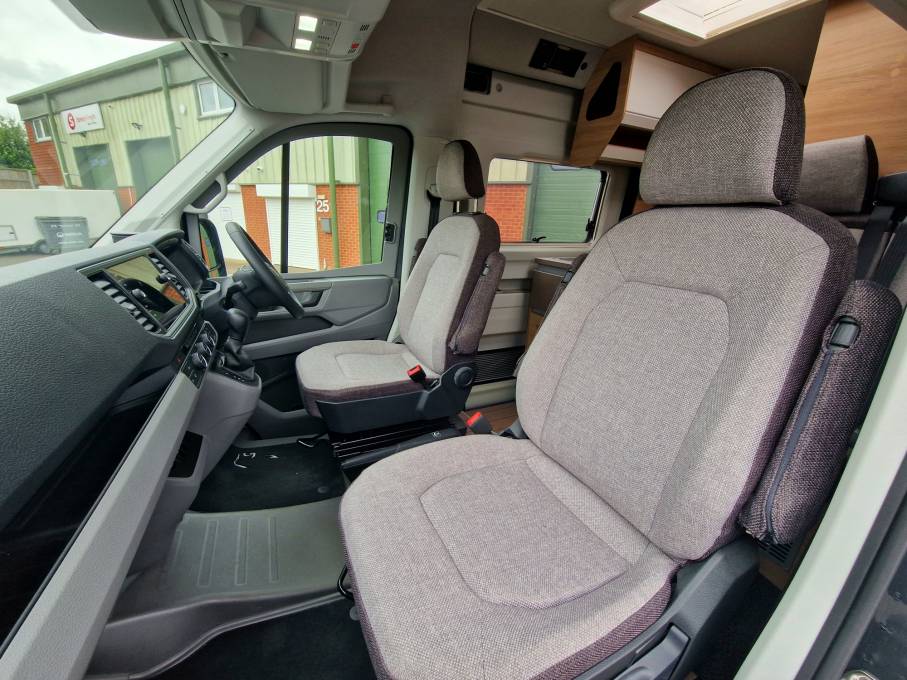 Knaus Boxdrive 680ME(24) 2+1 4 belts 1.5k van conv 6.8m 4T Man TGE Auto