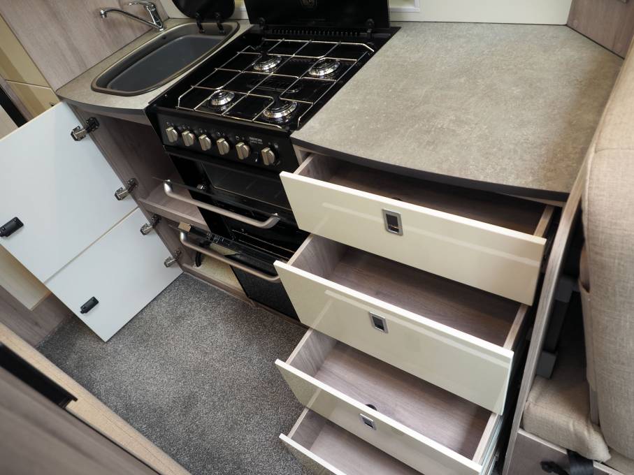 2021 Wildax Solaris XL luxury 4 berth hightop campervan