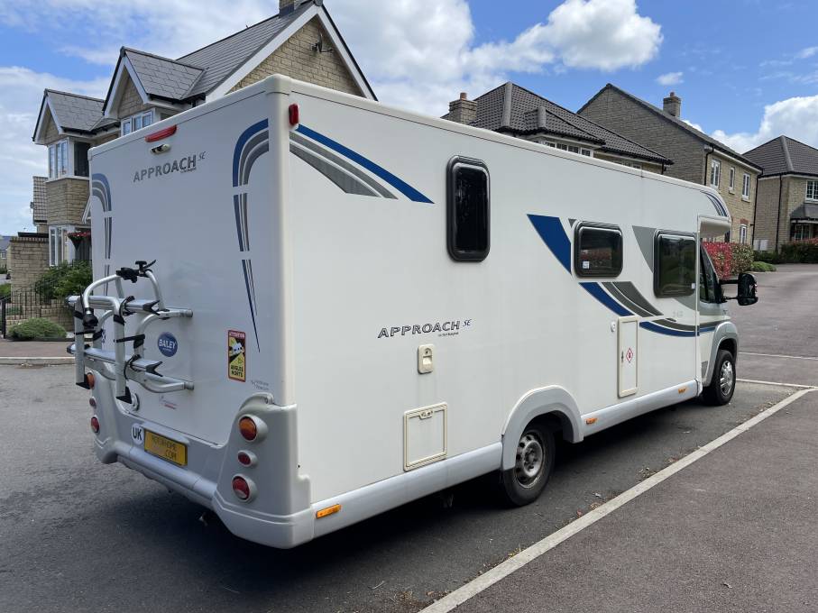 Bailey Approach 740SE - 4 Berth - Solar - Fixed Bed - Motorhome For Sale