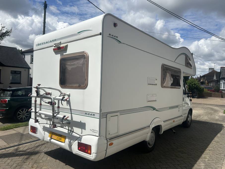 Bessacarr E445