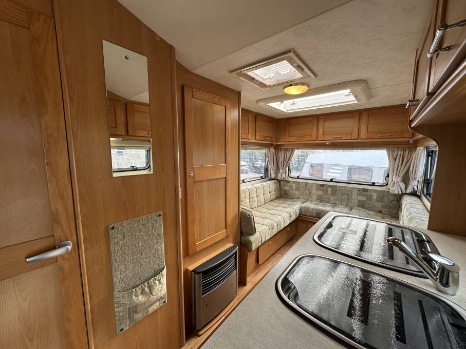 Compass Avantgarde 140 Rear U shaped long motorhome