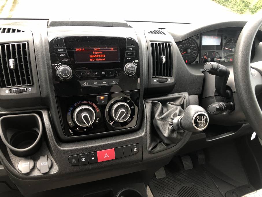 Swift Escape C402
