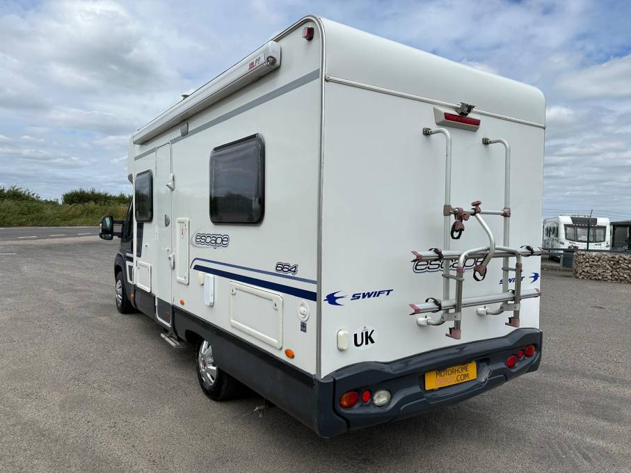 Swift Escape 664