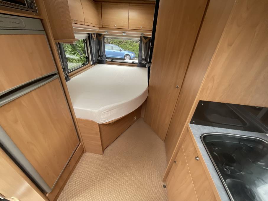 Burstner T-Star 680, 2004, 4 Berth, 4 Belts, Mercedes Chassis.