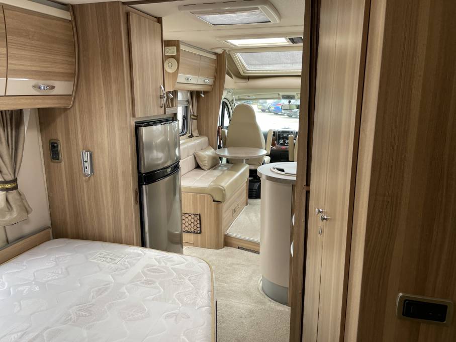 Bessacarr E582 Fully Loaded luxury Motorhome