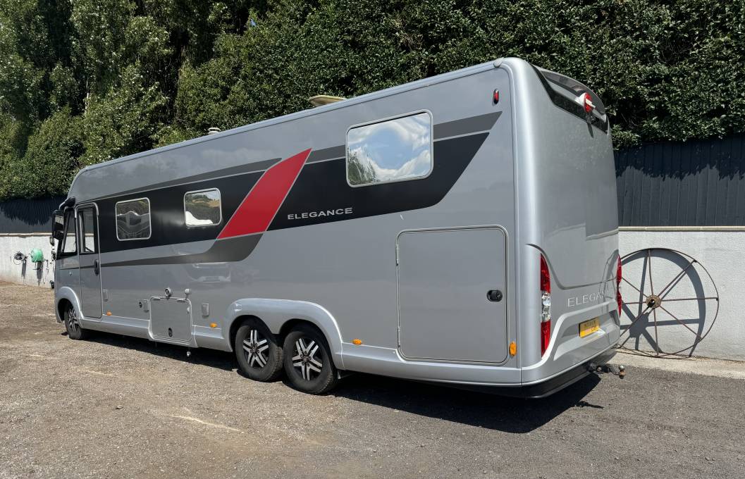 Burstner Elegance i920 g 4 berth - 4 belts - Burstner for sale