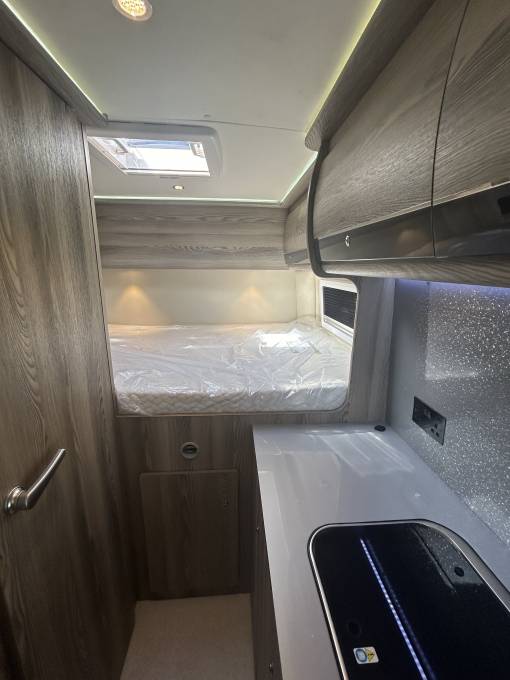 Citroen Relay, fixed bed, Garage, shower, motorhome for sale.