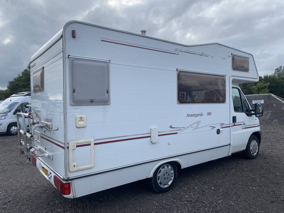 Compass Avantgarde 300 5 Berth 4 Seatbelts End Kitchen 2002 Motorhome ...