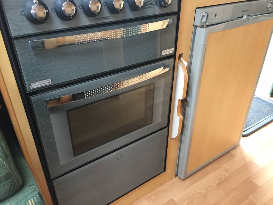 Elddis Firestorm 120