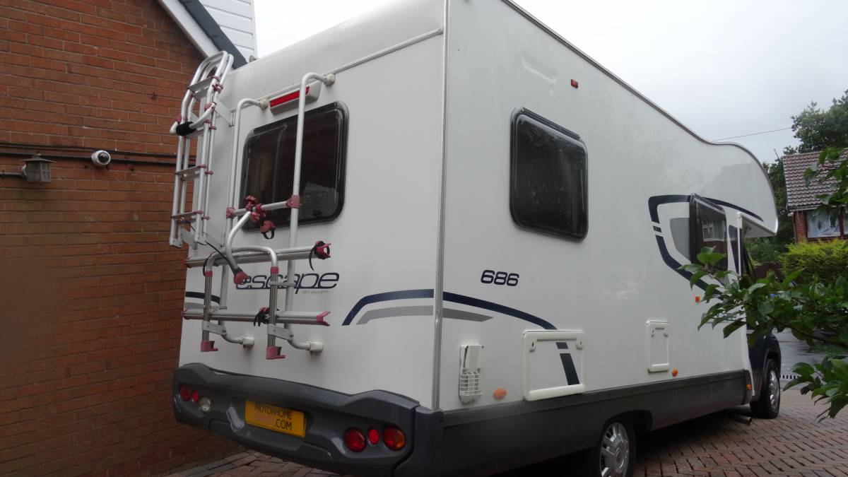 SWIFT ESCAPE 686 2011 6 BERTH 6 SEATBELT FAMILY MOTORHOME FOR SALE
