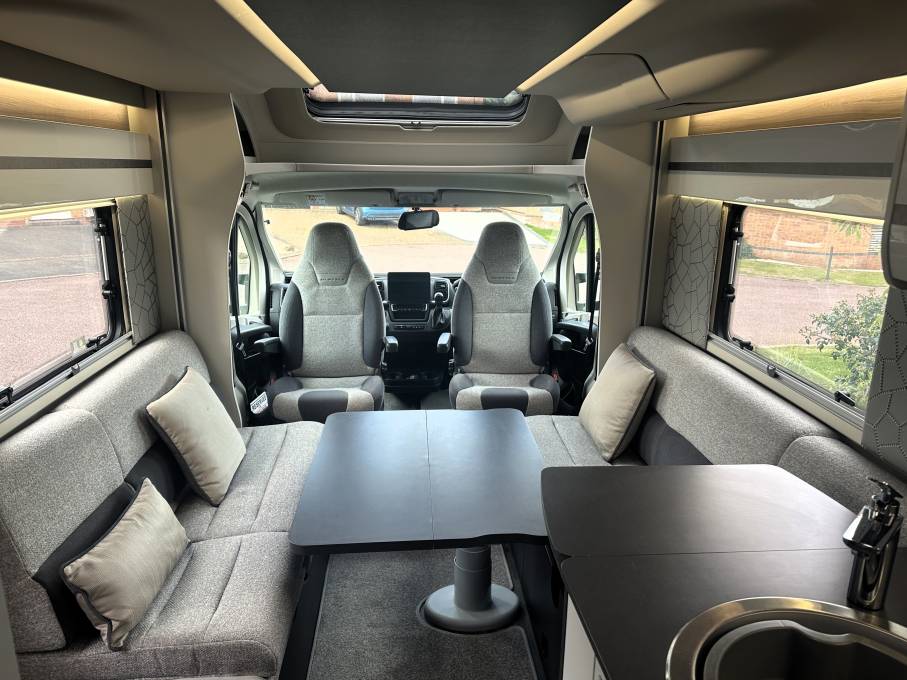 SWIFT ESCAPE HI-STYLE 640 AUTOMATIC 4 BERTH Motorhome for Sale