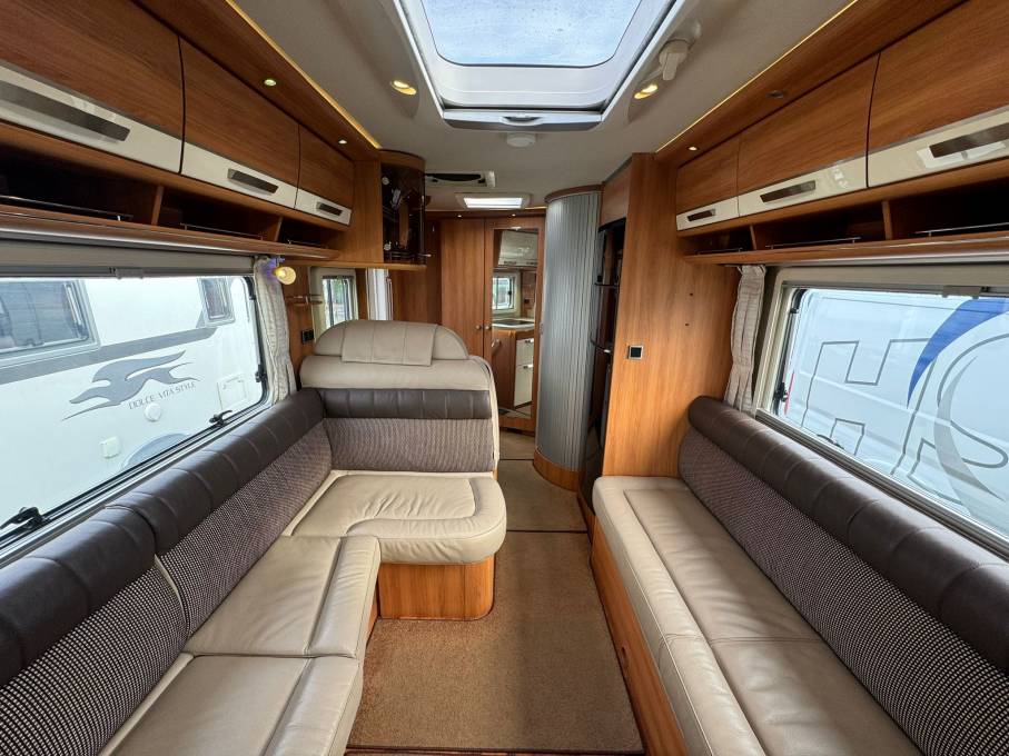 Hymer B544 A Class Drop down Bed Large Lounge 4 belts