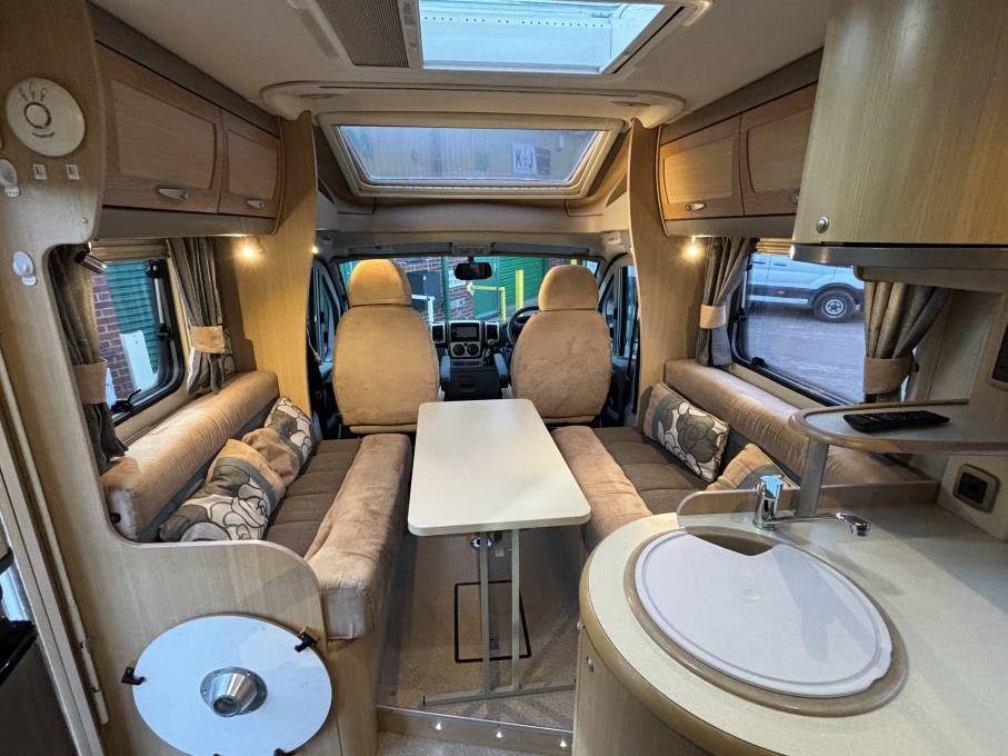 2011 Bessacarr E560 4 Berth 2 Belt Fixed bed motorhome for sale