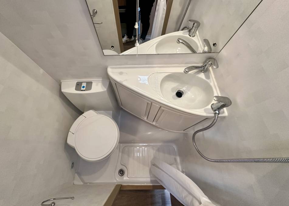 Swift Escape 686 Automatic 6 Berth Rear Lounge Motorhome For Sale
