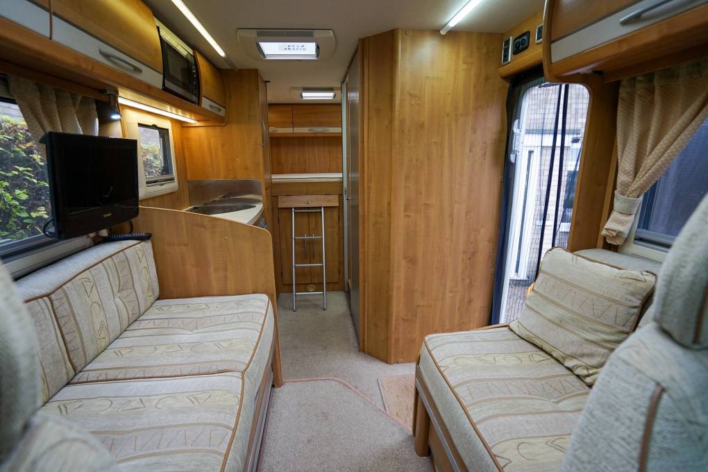 AutoTrail Excel 640G 4 Berth Garage & Fixed Rear Bed