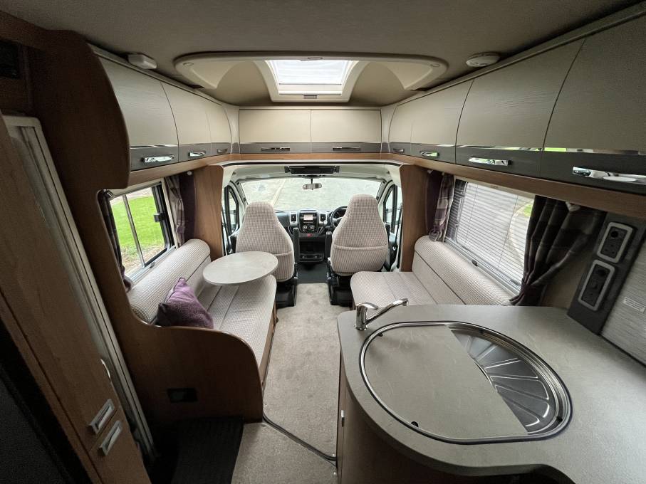 2017 Autotrail Tracker RB 2.3 Auto 4 Berth Motorhome