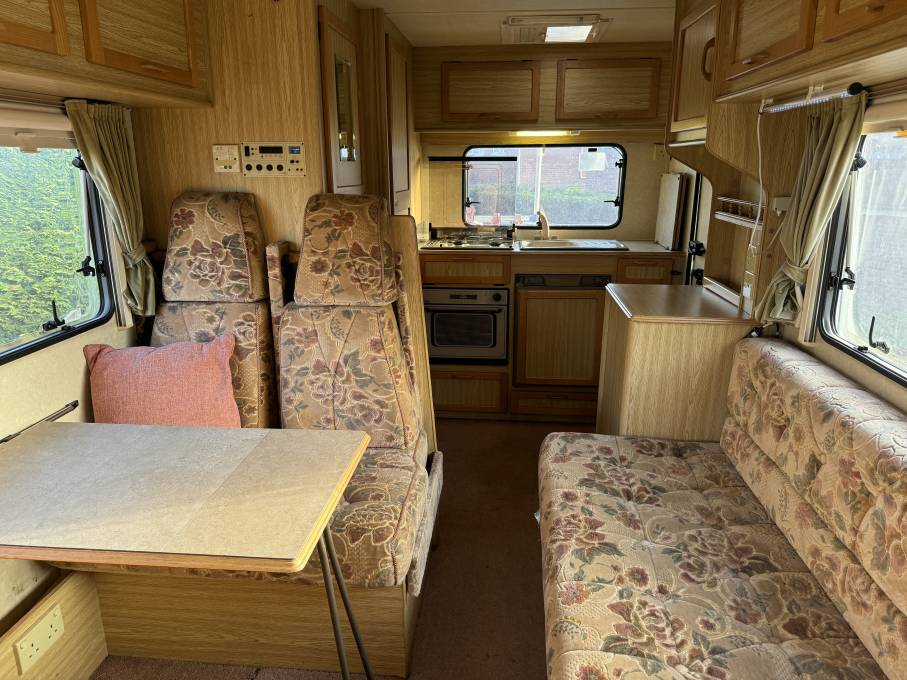 Autohomes Wayfarer 4 Berth 4 Travel Seat Rear Kitchen Motorhome For Sale