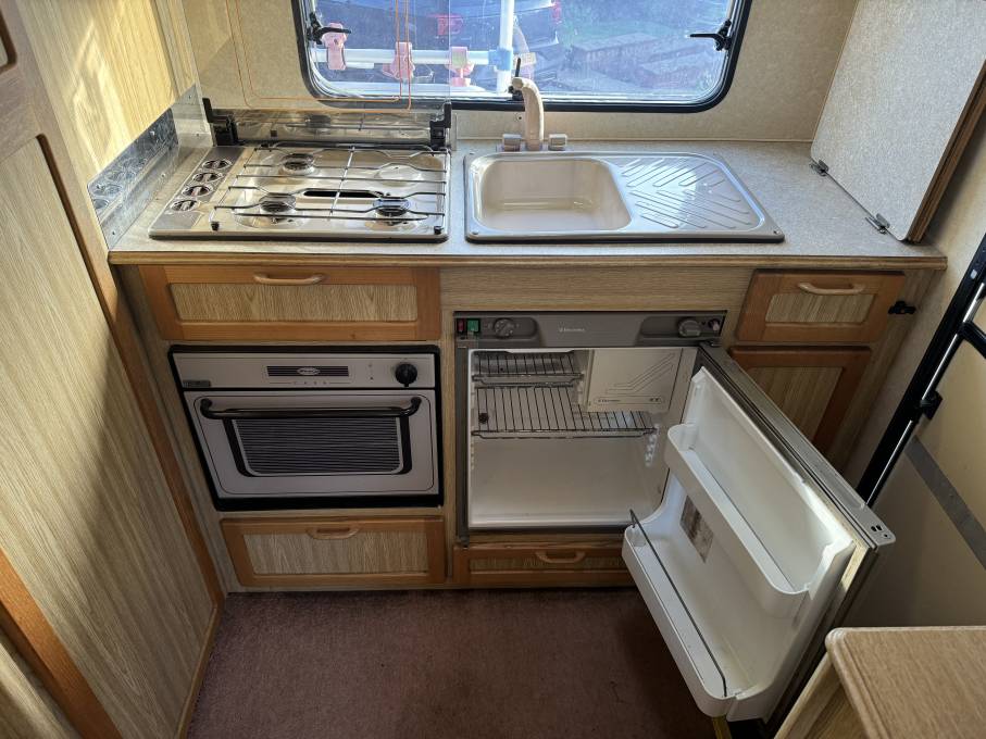 Autohomes Wayfarer 4 Berth 4 Travel Seat Rear Kitchen Motorhome For Sale