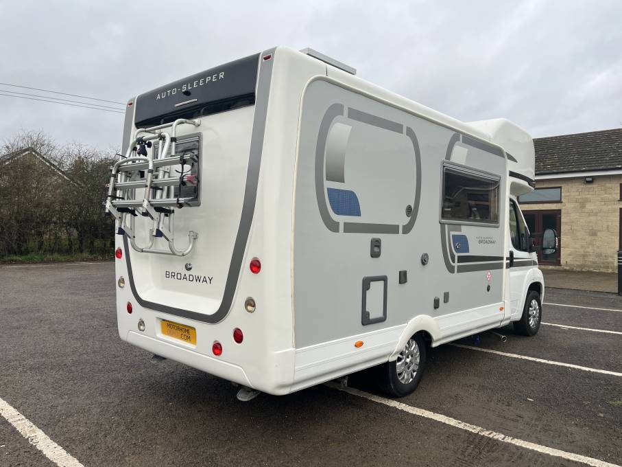2013 Autosleeper Broadway EK 2.2HDi 4 Berth 6sp Manual Motorhome