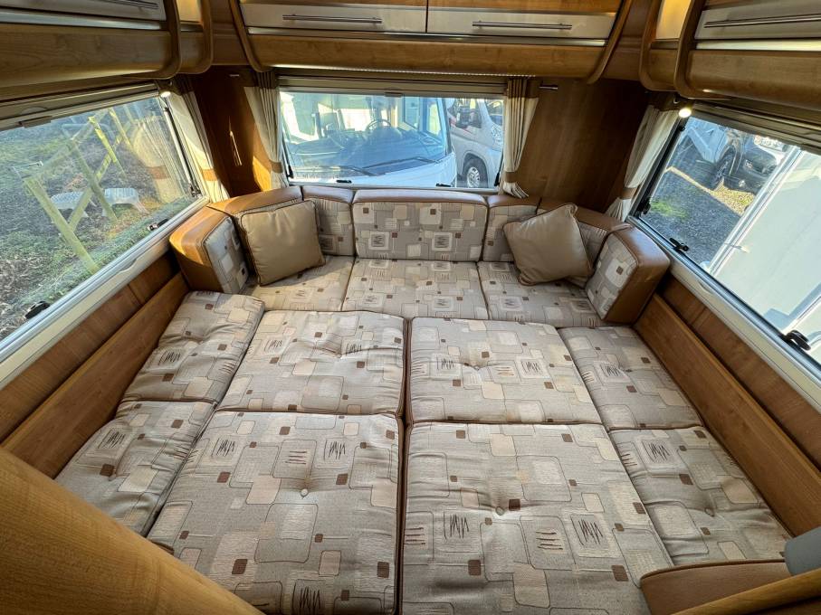 Autotrail Scout SE 6 Berth 4 Belts Rear Lounge Over cab bed