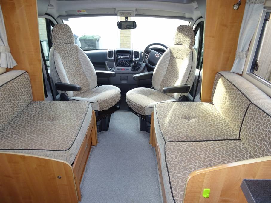Auto-trail Excel 640G 4 Berth 2009