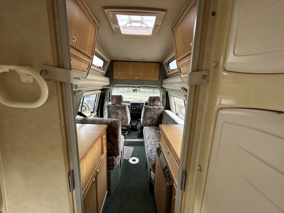 Autosleeper Topaz 2 Berth Automatic VW Campervan with washroom for sale