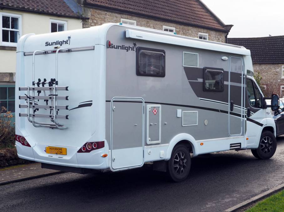 2019 Automatic Dethleffs Sunlight T66 twin bed low profile motorhome