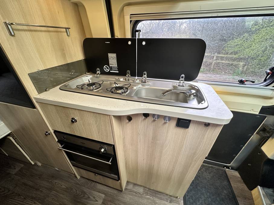Auto-Trail Tribute T-669 4 Berth Camper Van