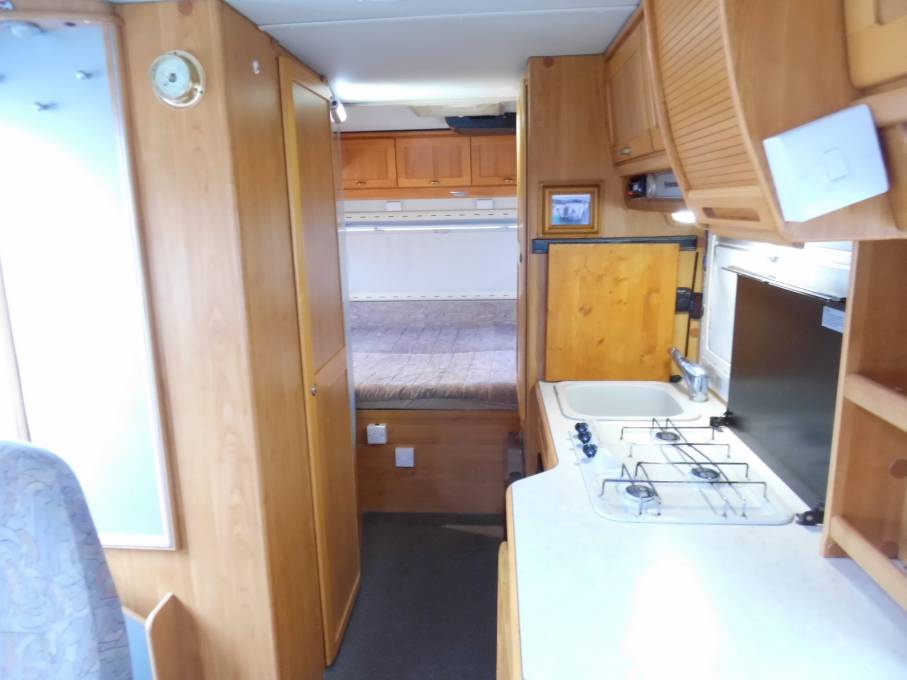 Hymer B694