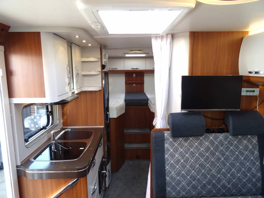 Hobby Optima De-luxe T65 GE- 2019 - Fixed rear bed - Motorhome for sale