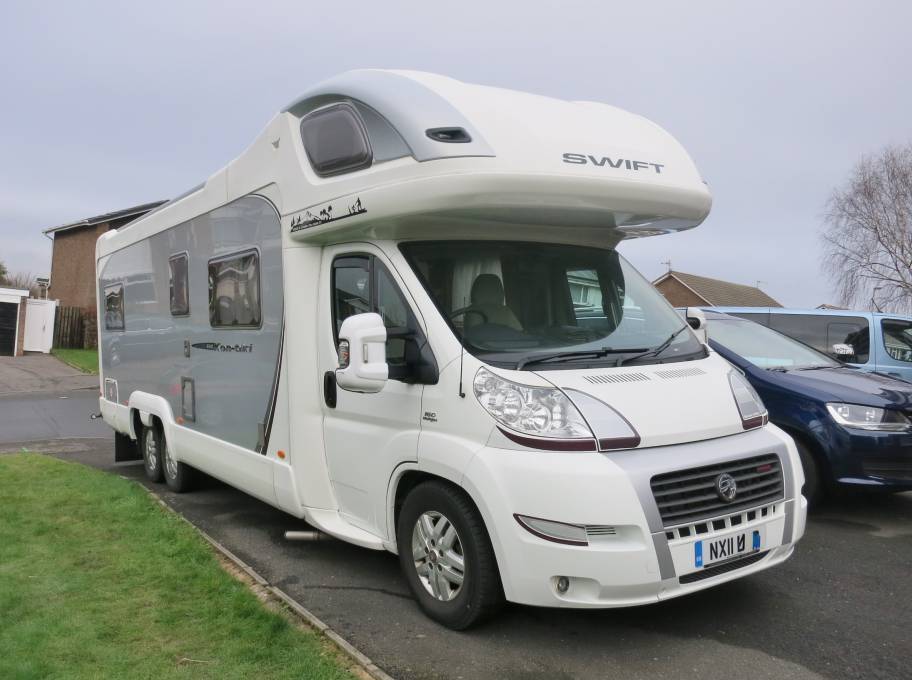 Swift Kon-Tiki 649 - Luxury 6 Berth Motorhome For Sale