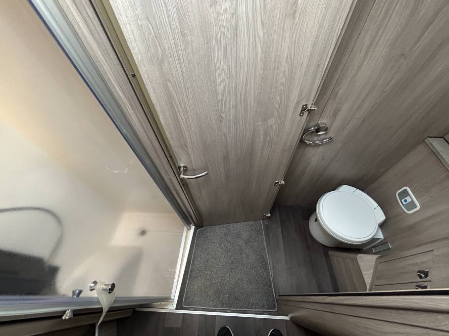 Coachman Travel Master 545, self levellers, hab, aircon, motorhome for sale