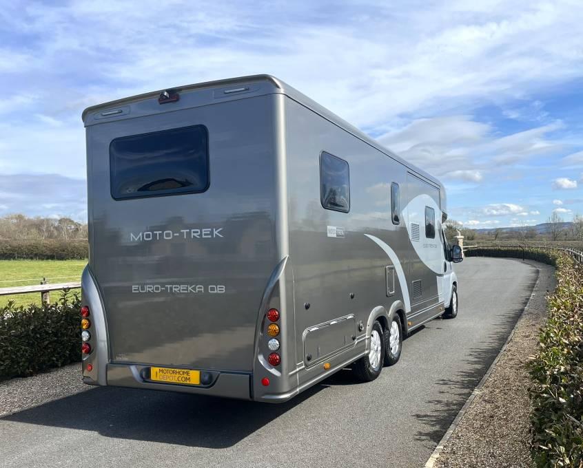 2020 Moto-Trek Euro-Treka QB - 6 berth. Island Bed. Slide outs. Euro 6.