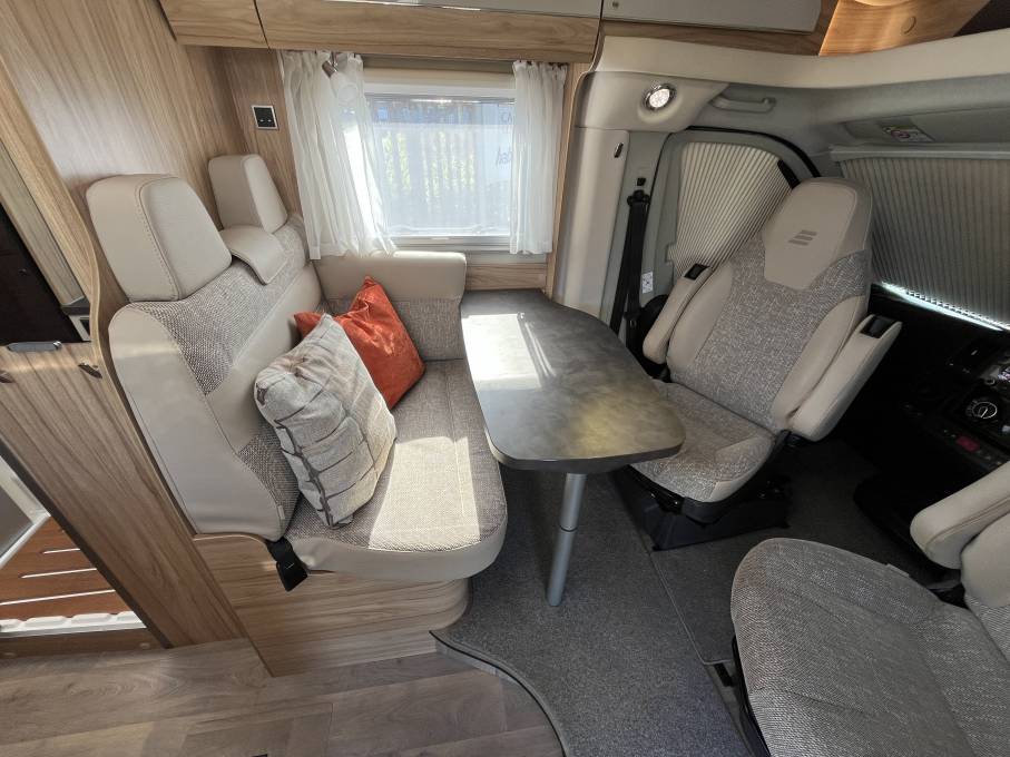 Hymer Exsis T-474 : Automatic : Hi specification : 4-belts