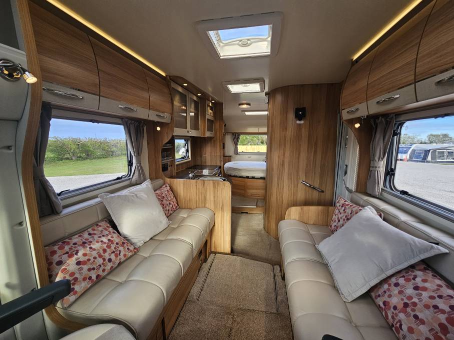 Bailey Autograph Approach 730,3500kg,4berth,2belt,island bed, motorhome ...
