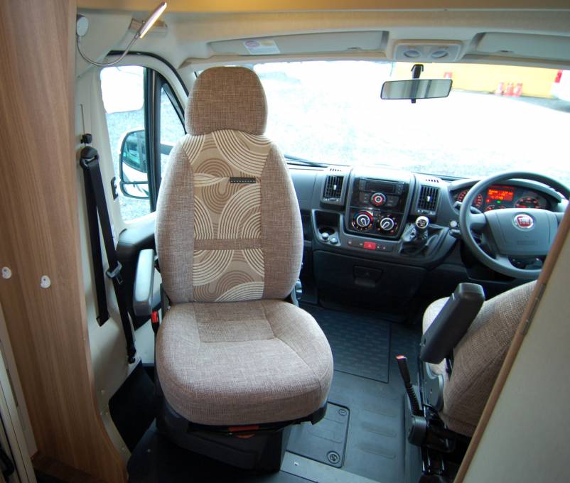 2014 Bessacarr 462 luxury 2 berth end lounge motorhome, one owner, low ...