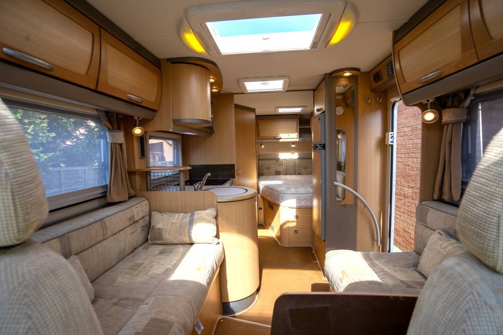 Bessacarr E560 - Fixed Bed - 4 Berth