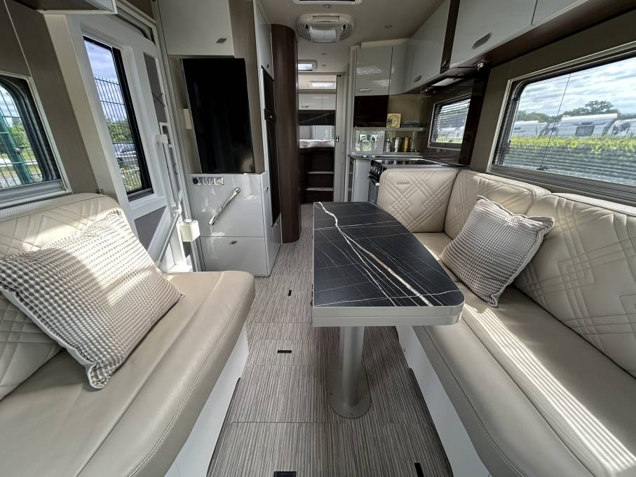 Burstner Elegance I 910G 2021 - HIGH SPEC