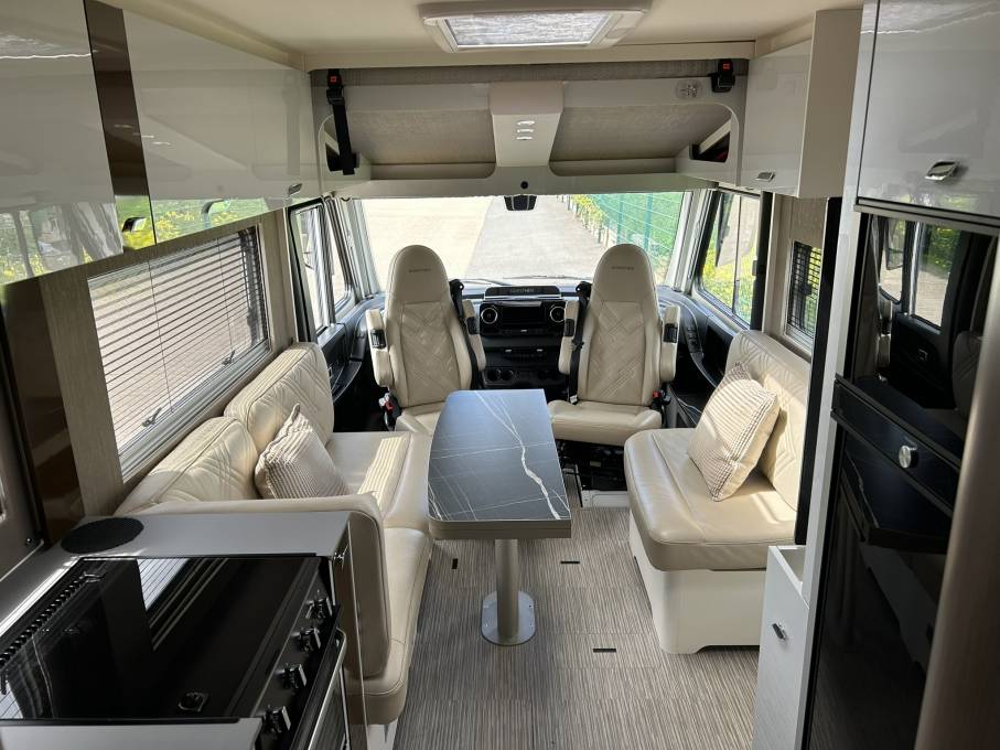 Burstner Elegance I 910G 2021 - HIGH SPEC