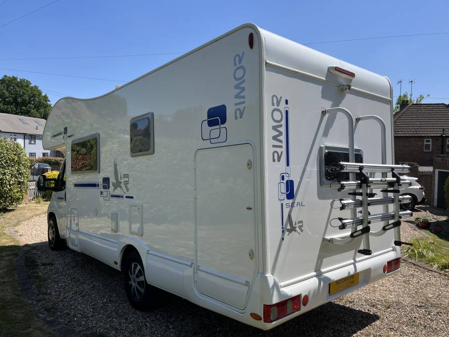 2016 Rimor Seal 9 2.3 (130) 6 Sp. Man. 7 Berth 7 Belt Motorhome