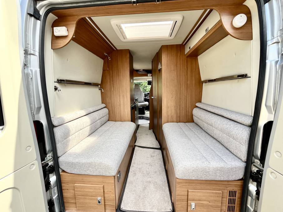 2019/19 Auto-trail Tribute 669 GT End Lounge 4 Berth / 4 Belt
