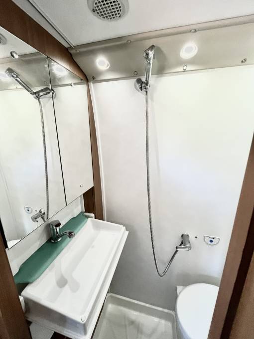 2019/19 Auto-trail Tribute 669 GT End Lounge 4 Berth / 4 Belt